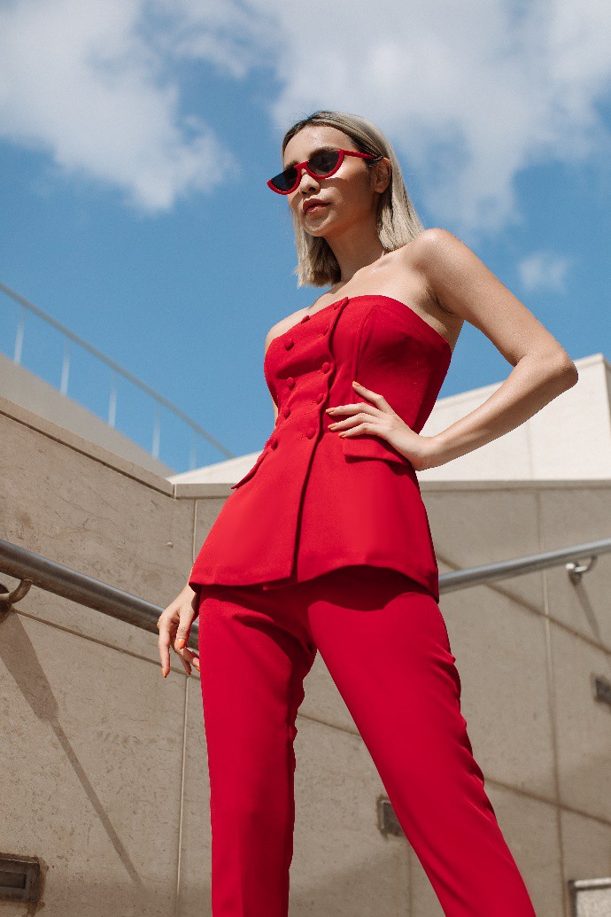 Linh Chi The Face xuất hiện đầy cá tính trong bộ ảnh mới