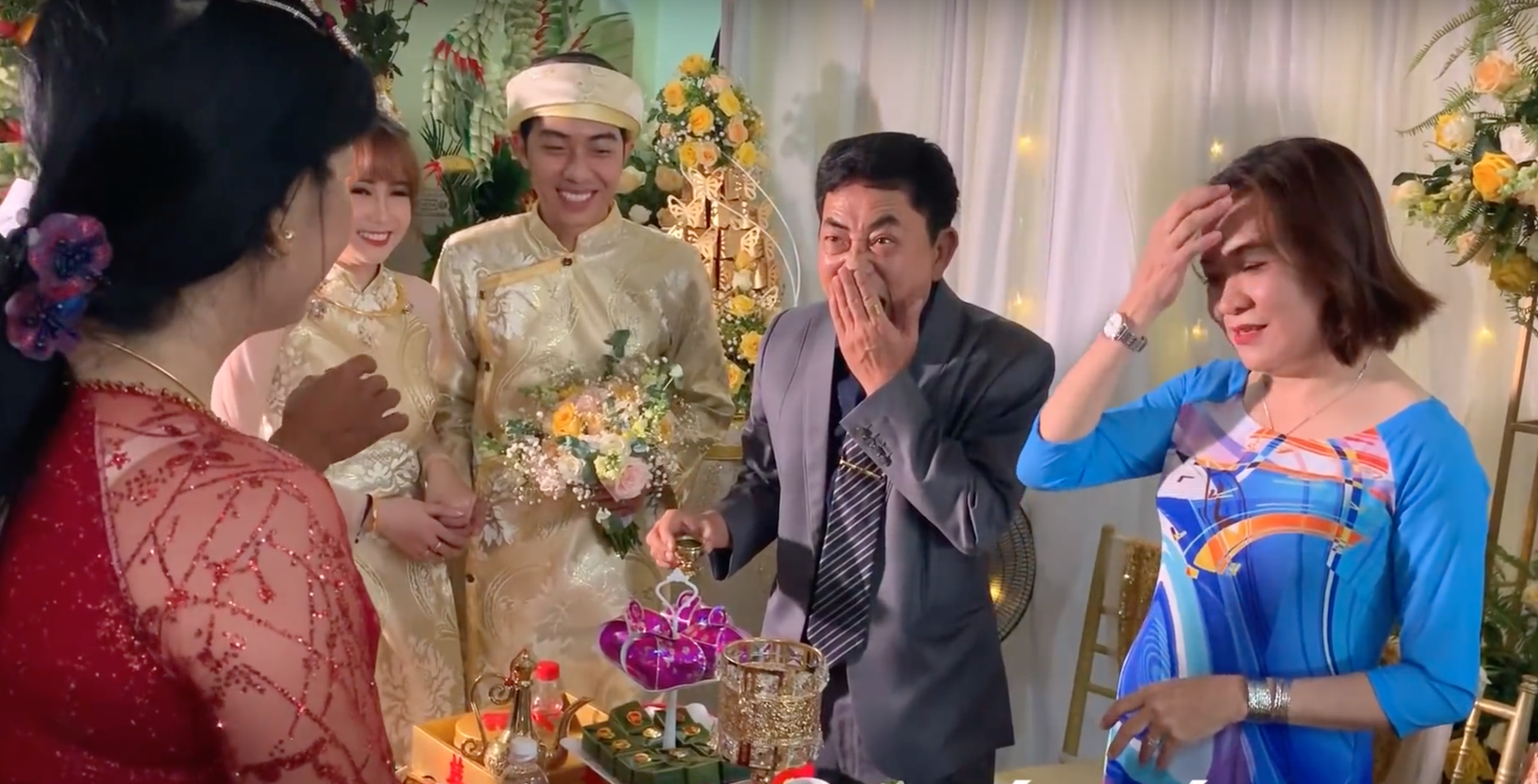 Cris Phan đăng clip cưới cười không ngậm được miệng, dân tình choáng ...