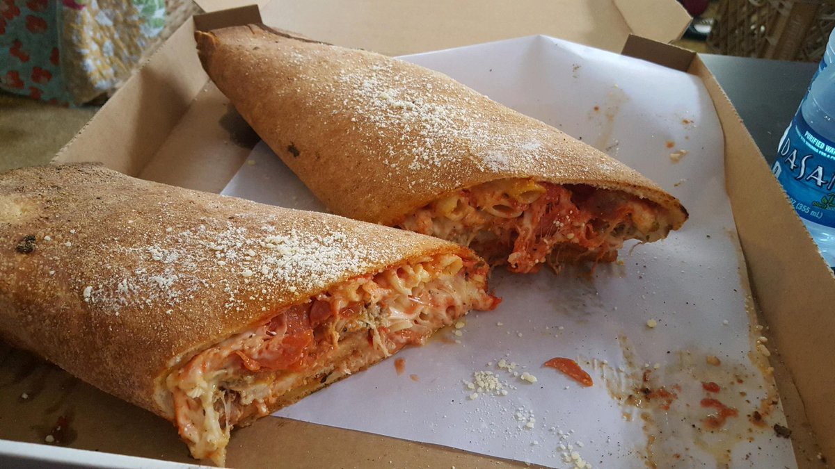 Khám phá món pizzarrito kết hợp hai nềm ẩm thực Ý và Mexico