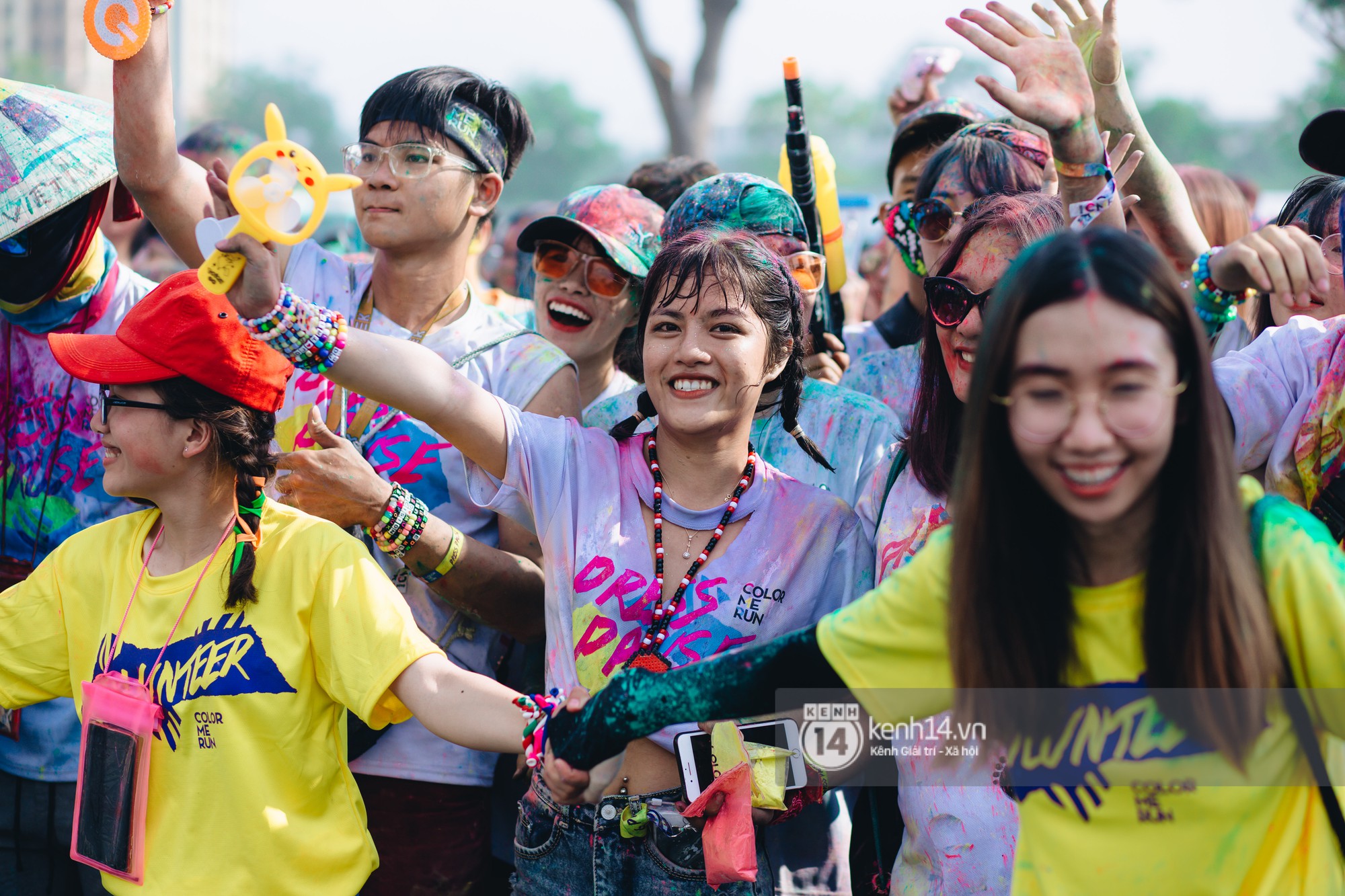 Color Me Run 2019: Hàng nghìn người đổ xuống khắp mọi nẻo đường, quẩy ...