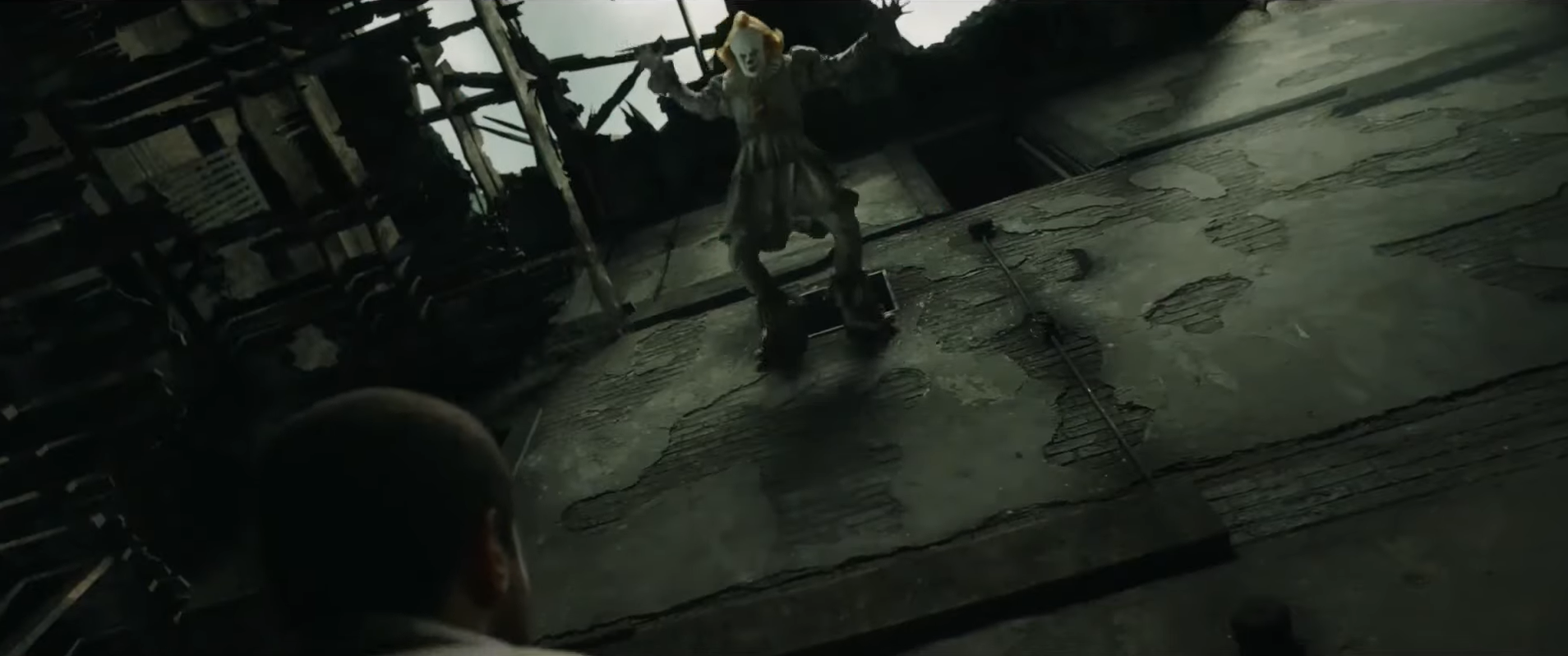 IT 2 tung trailer sợ khiếp vía: Gã hề biến thái Pennywise không chỉ đối ...