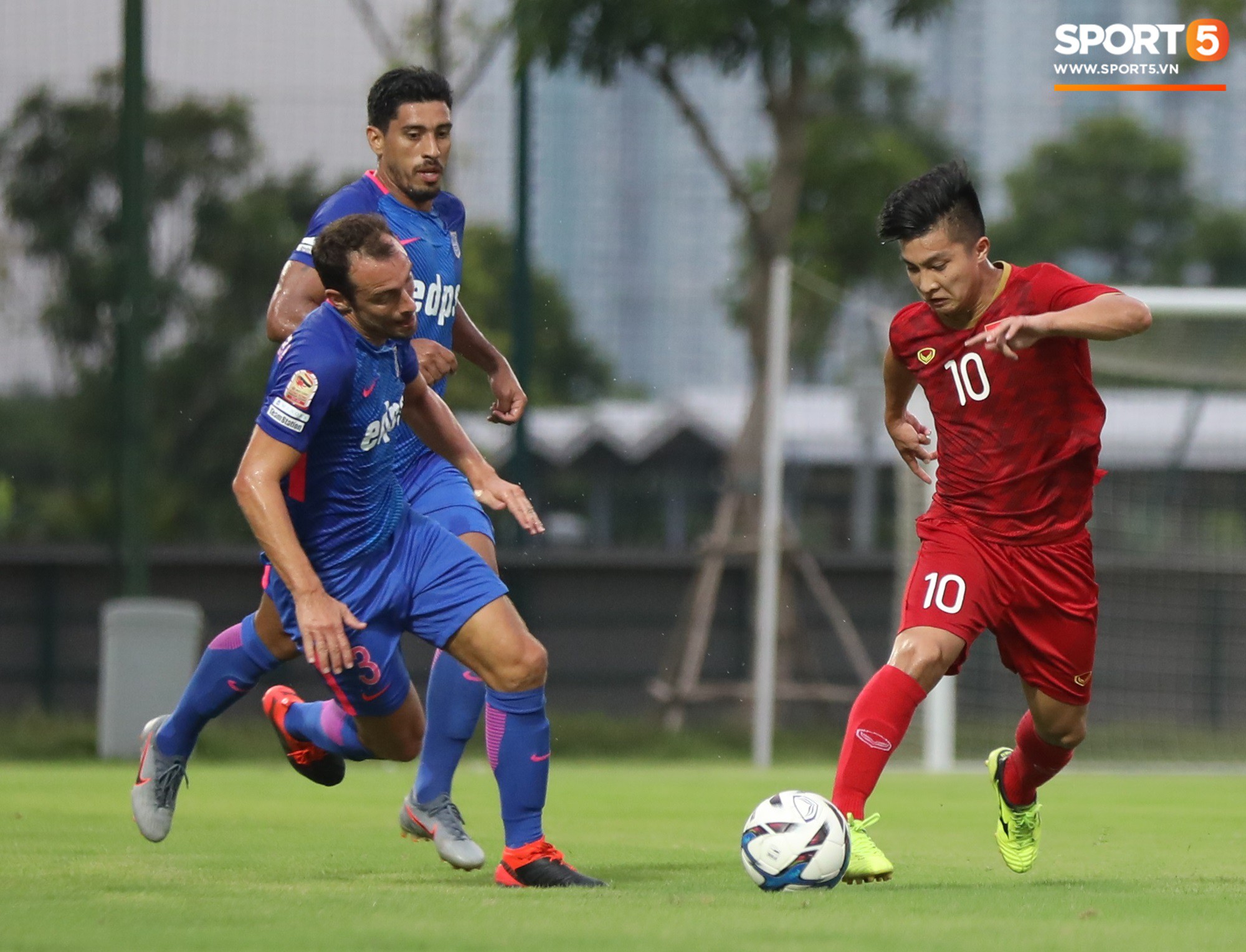 Martin Lo tỏa sáng, U22 Việt Nam thắng nhẹ CLB mạnh nhất của Hong Kong ...