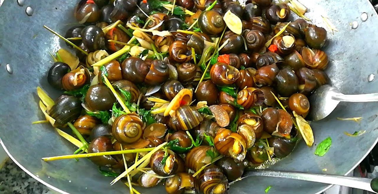 Phá đảo con phố ốc chảo hot “rần rần” ở kinh đô ẩm thực Sài Gòn, bạn đã ...