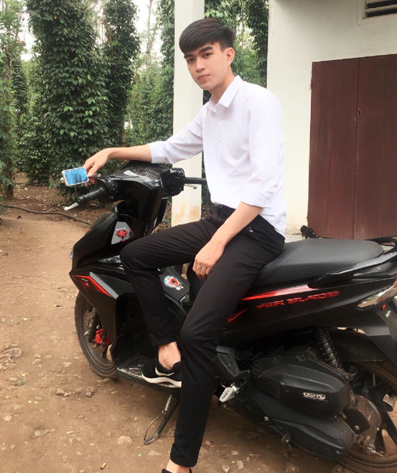 Tham gia giải Liên Quân Mobile "hạng cỏ", chàng trai 9X vẫn chiếm trọn ...