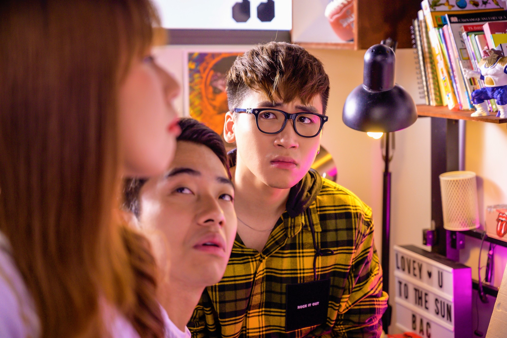Huy Cung tung MV debut "Bận Than Chuyện Bạn Thân"
