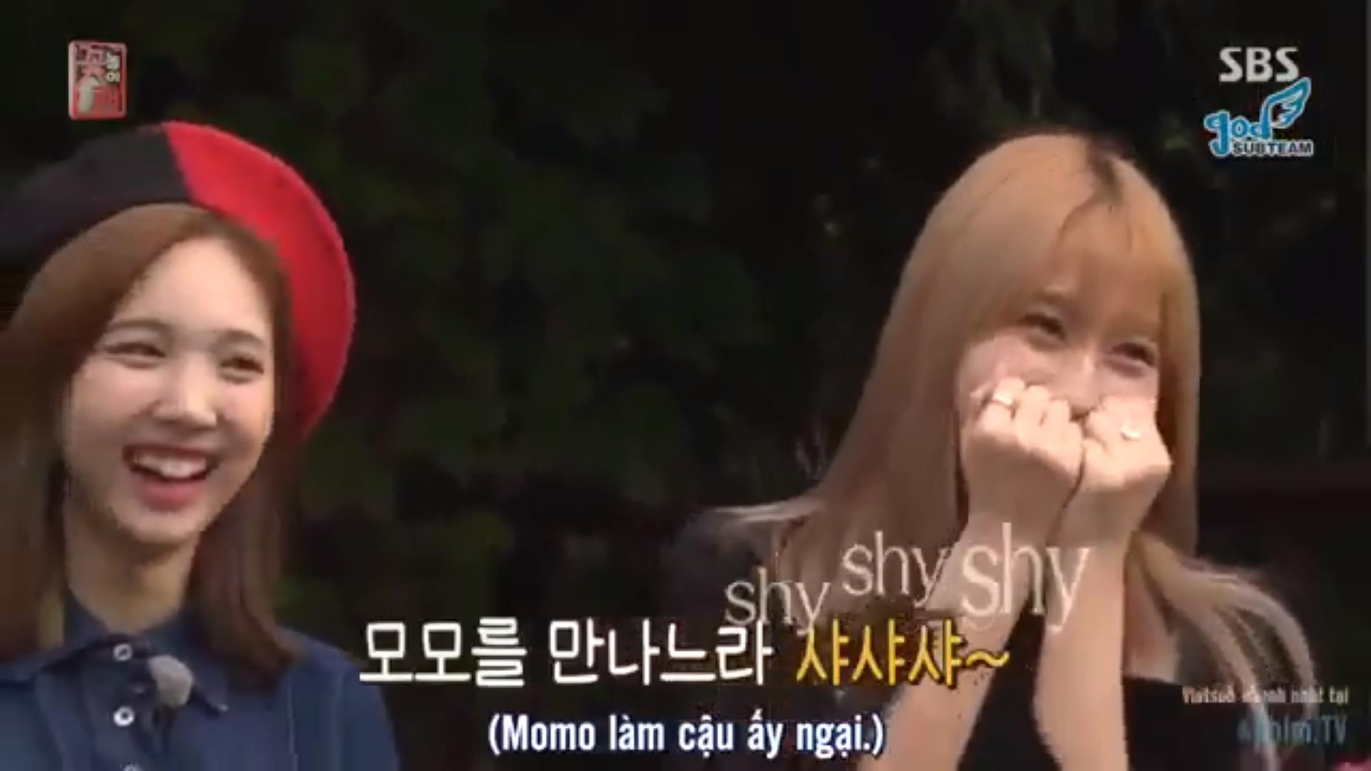 Heechul (Super Junior) là fanboy thành công nhất khi hẹn hò Momo