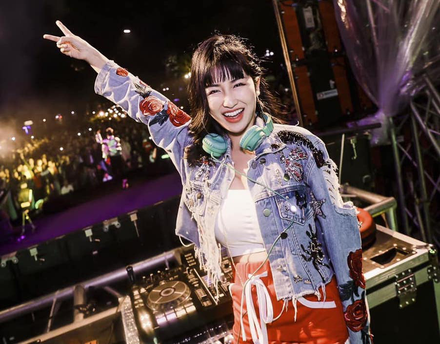 DJ Trang Moon ở King Of Rạp và The Remix 2015 khác nhau thế nào?