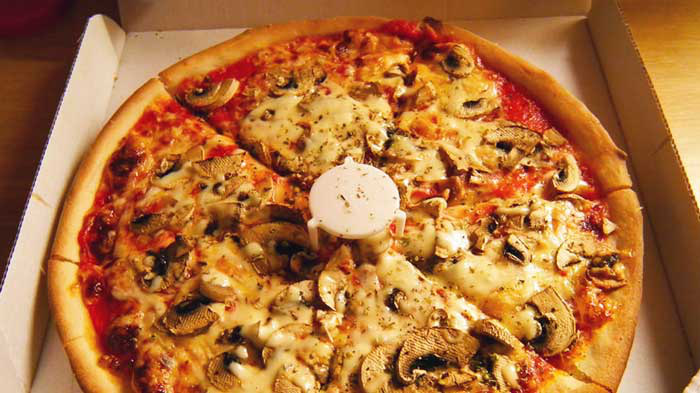 Ngả mũ thán phục trước phát minh thiên tài mang tên pizza saver, trông ...