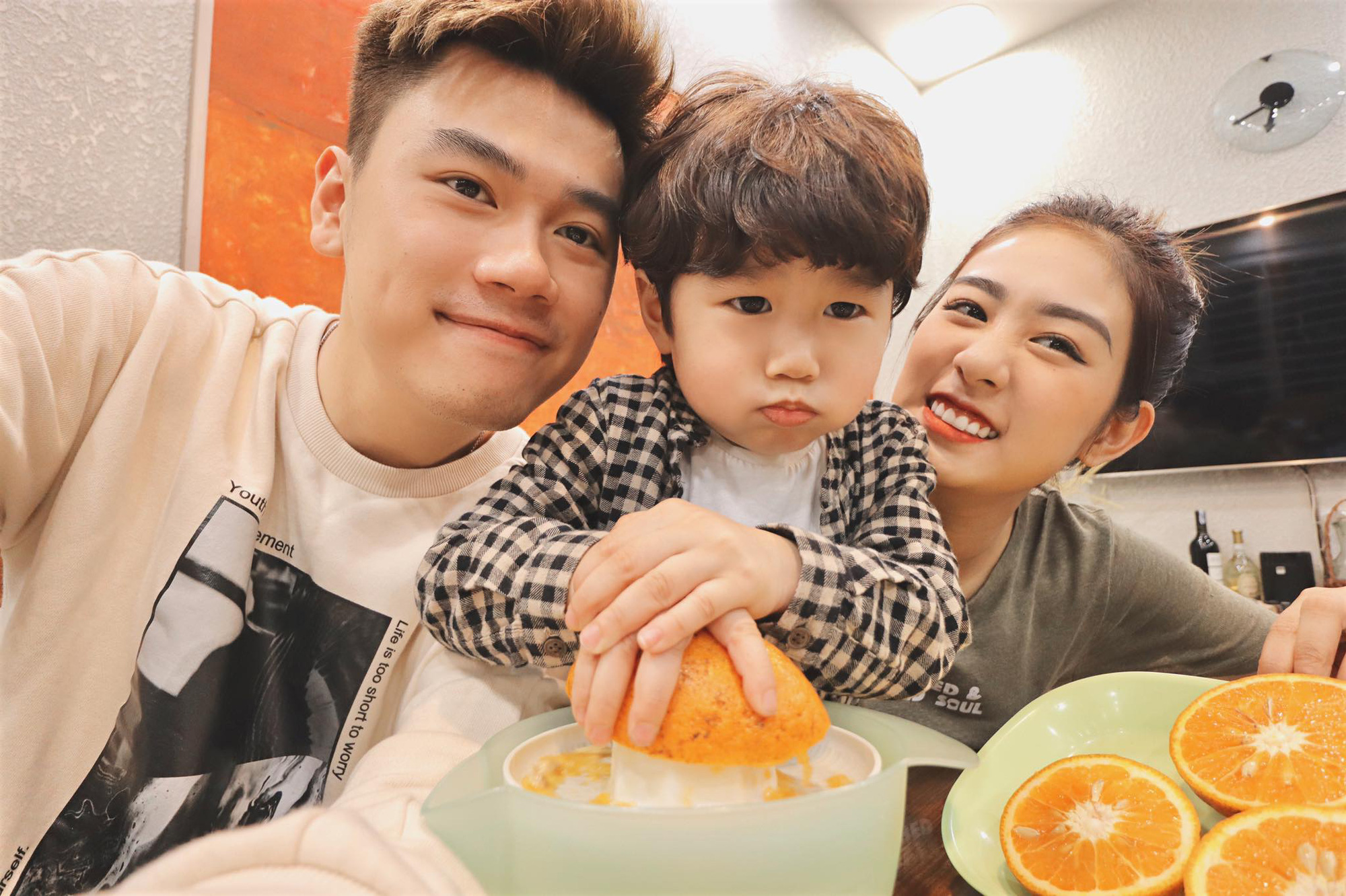 Chưa đầy 4 tuổi mà Xoài nhà Trang Lou - Tùng Sơn đã biết tuốt về cách ...