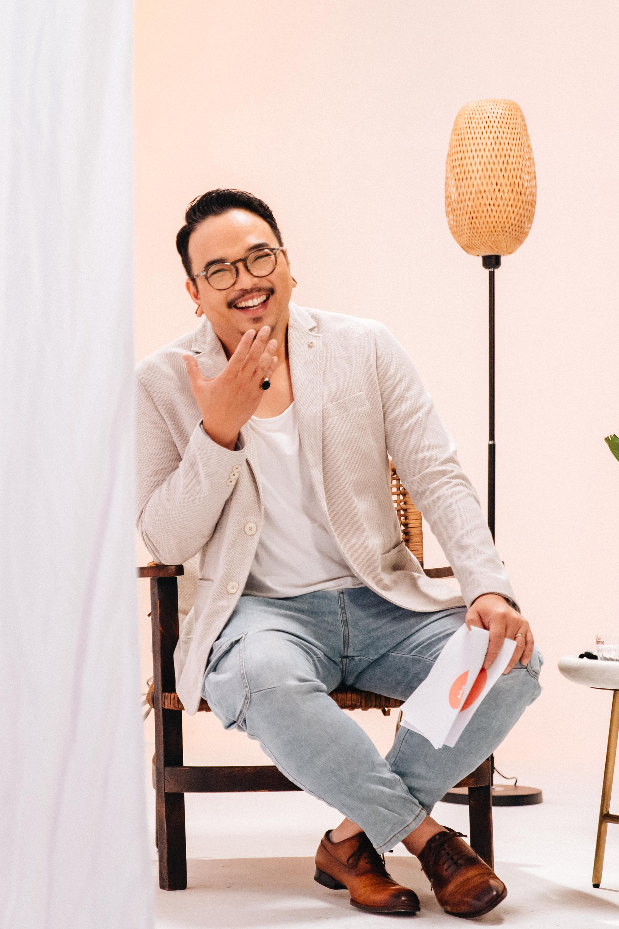 Hakoota Dũng Hà nỗ lực trong hành trình phá bỏ nỗi cô đơn của người ...