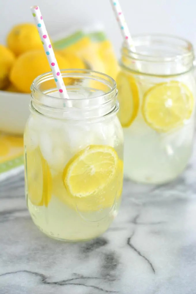 Vào nhà hàng Mỹ muốn order nước chanh nhưng lại quen miệng gọi “lemon ...