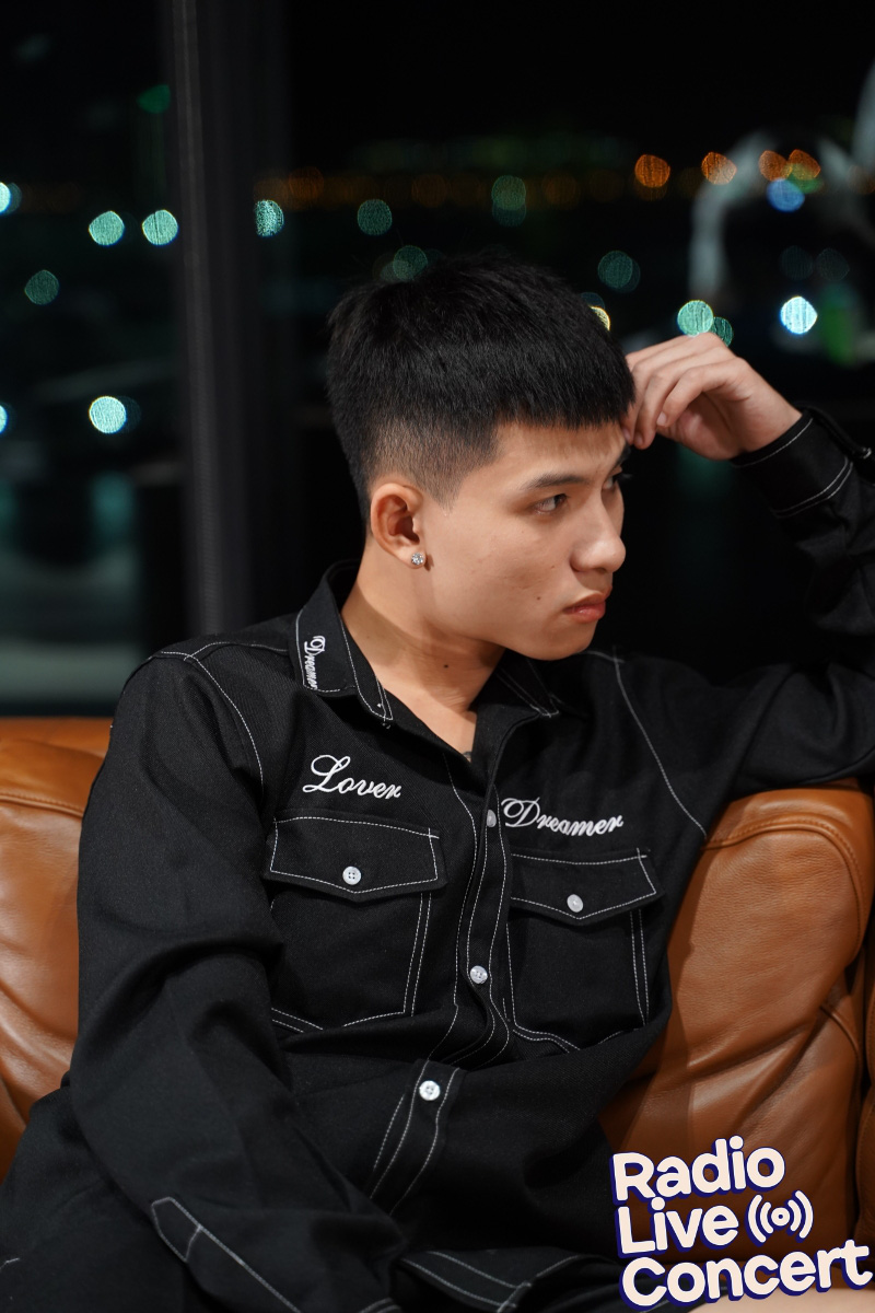 Radio Live Concert cùng X2X - chủ nhân hit Cô Thắm Không Về và Cố Giang ...