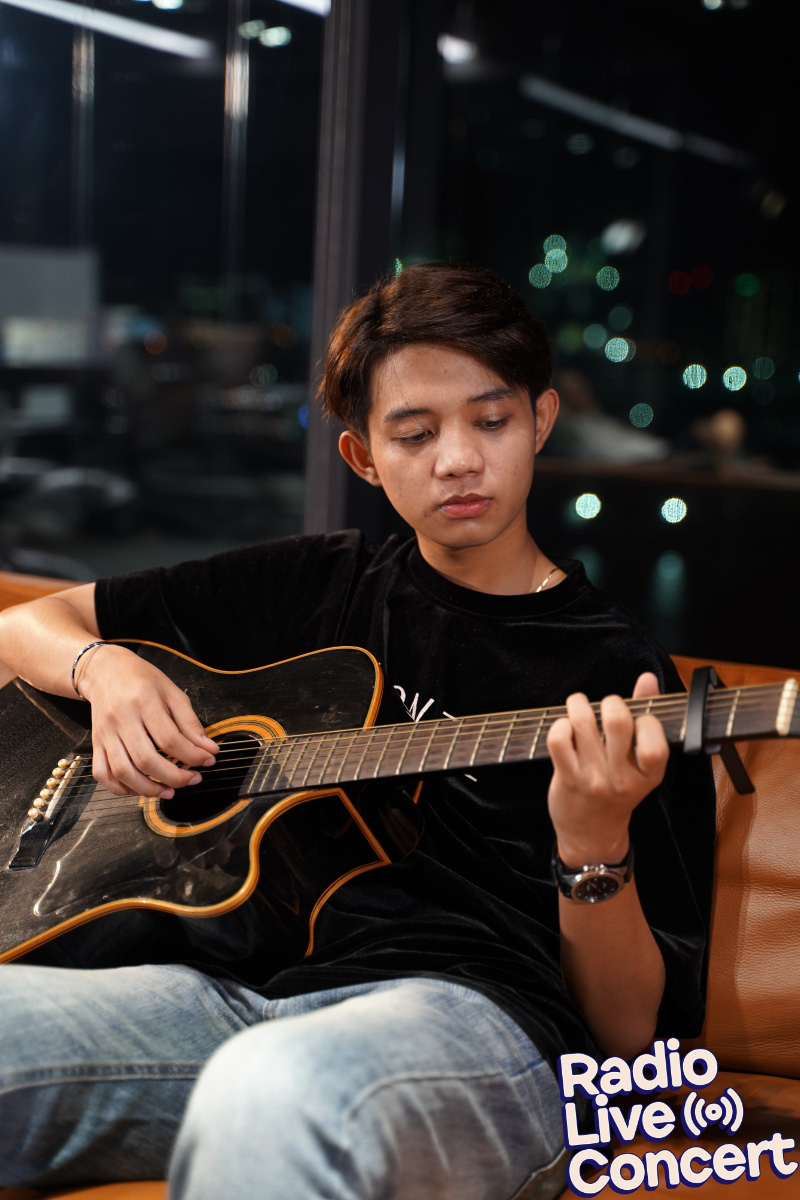 Radio Live Concert cùng X2X - chủ nhân hit Cô Thắm Không Về và Cố Giang ...