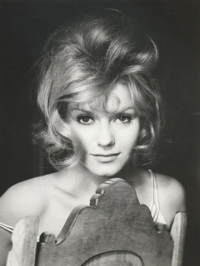 Không chỉ đánh đấm, Lý Tiểu Long còn có biệt tài đưa các cô gái “lên ...