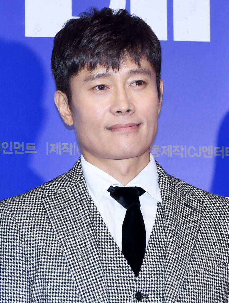 4 tài tử bước qua cuộc đời Kim Tae Hee: Toàn soái ca quyền lực, đại gia ...