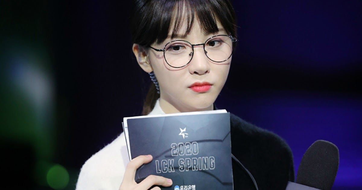 MC Kim Mina - Biểu tượng sắc đẹp mới, nàng "Joker" của LMHT Hàn Quốc