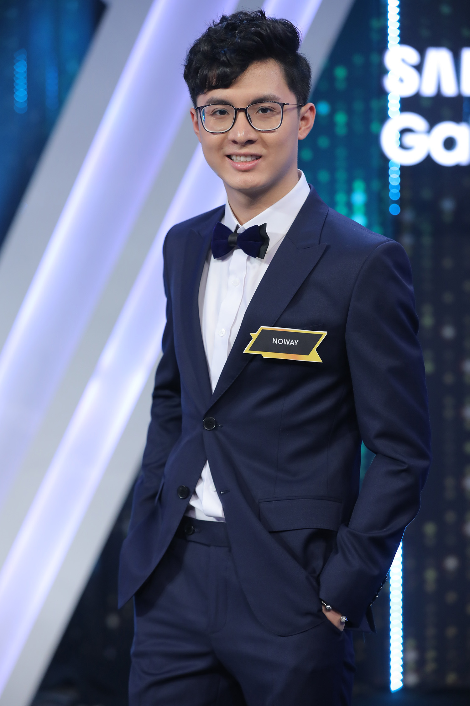 NoWay khoe vẻ điển trai trong bộ ảnh mới: Đeo kính hay bỏ ra thì đẹp hơn?