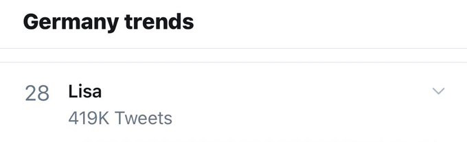 Đôi guốc "chọi nhau" của Jisoo khiến netizen phát sốt, YG bị lo ...