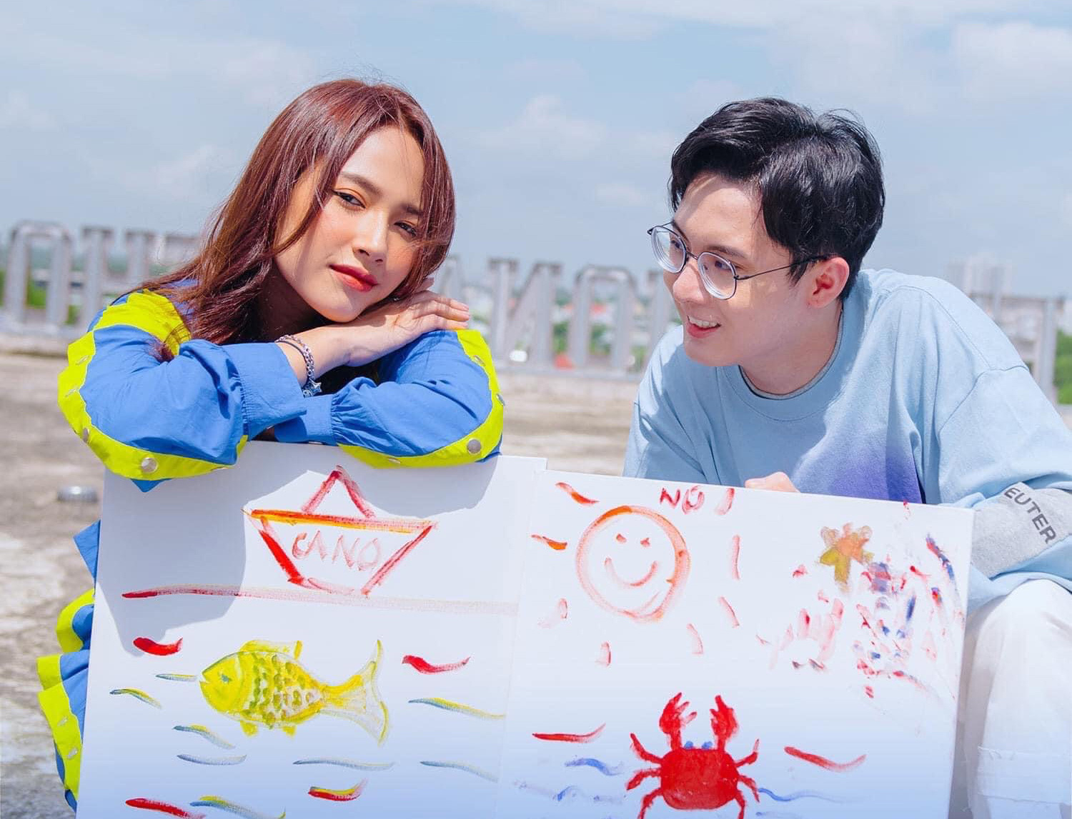 Cara đăng clip Noway say sưa ngủ gật chảy dãi, dân tình thi nhau: "Đẹp ...