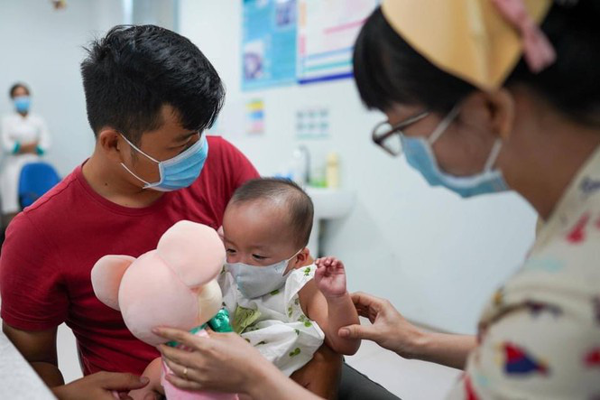 Trúc Nhi - Diệu Nhi chuẩn bị xuất viện, về nhà đón Trung thu