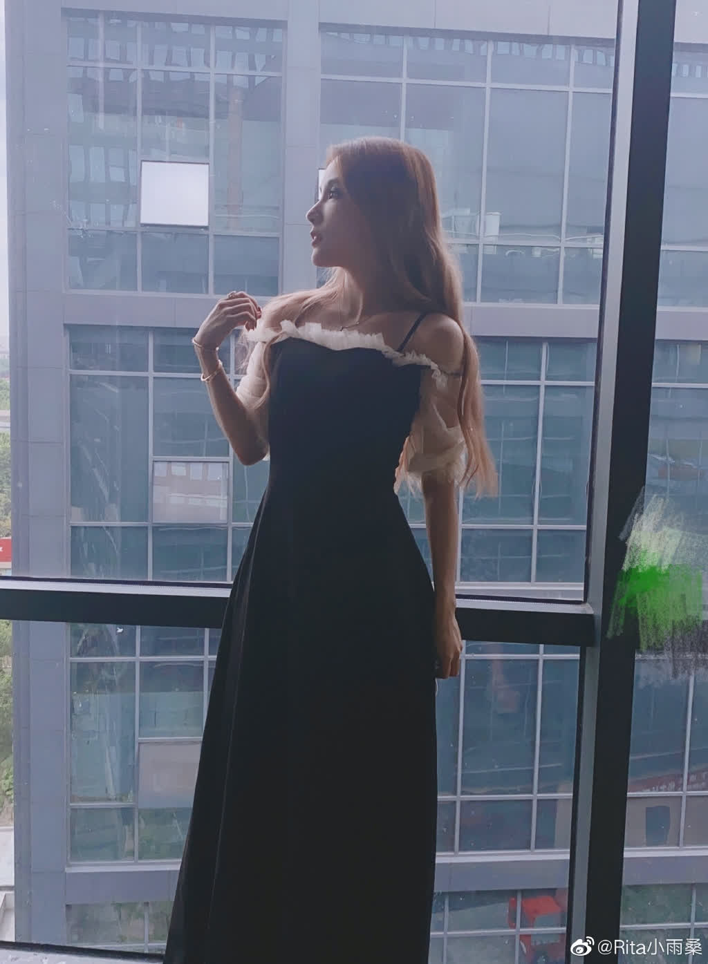 Nữ caster xinh đẹp nhất LPL lộ ảnh chưa qua chỉnh sửa, netizen "quay xe ...