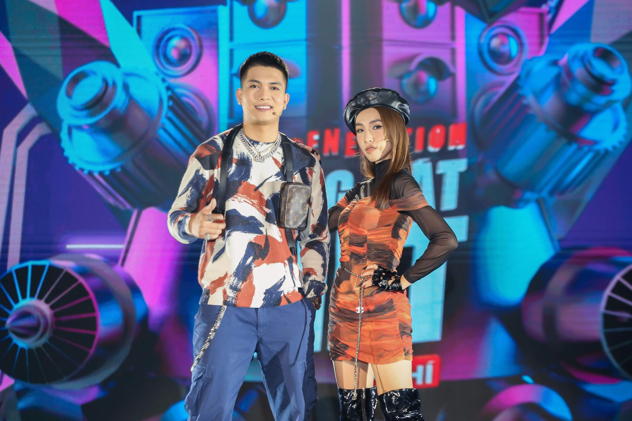 Emily gây tranh cãi ở Giọng Hát Việt Nhí khi phát biểu: "Trên ghế nóng ...