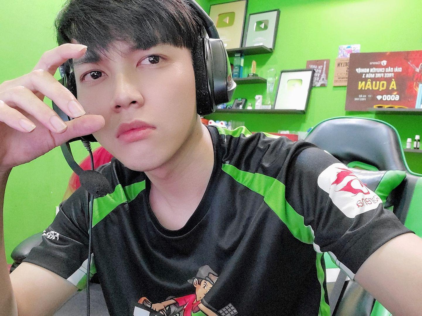 NoWay và AS Mobile, hai nam thần tài năng của làng game Việt đang cạnh ...