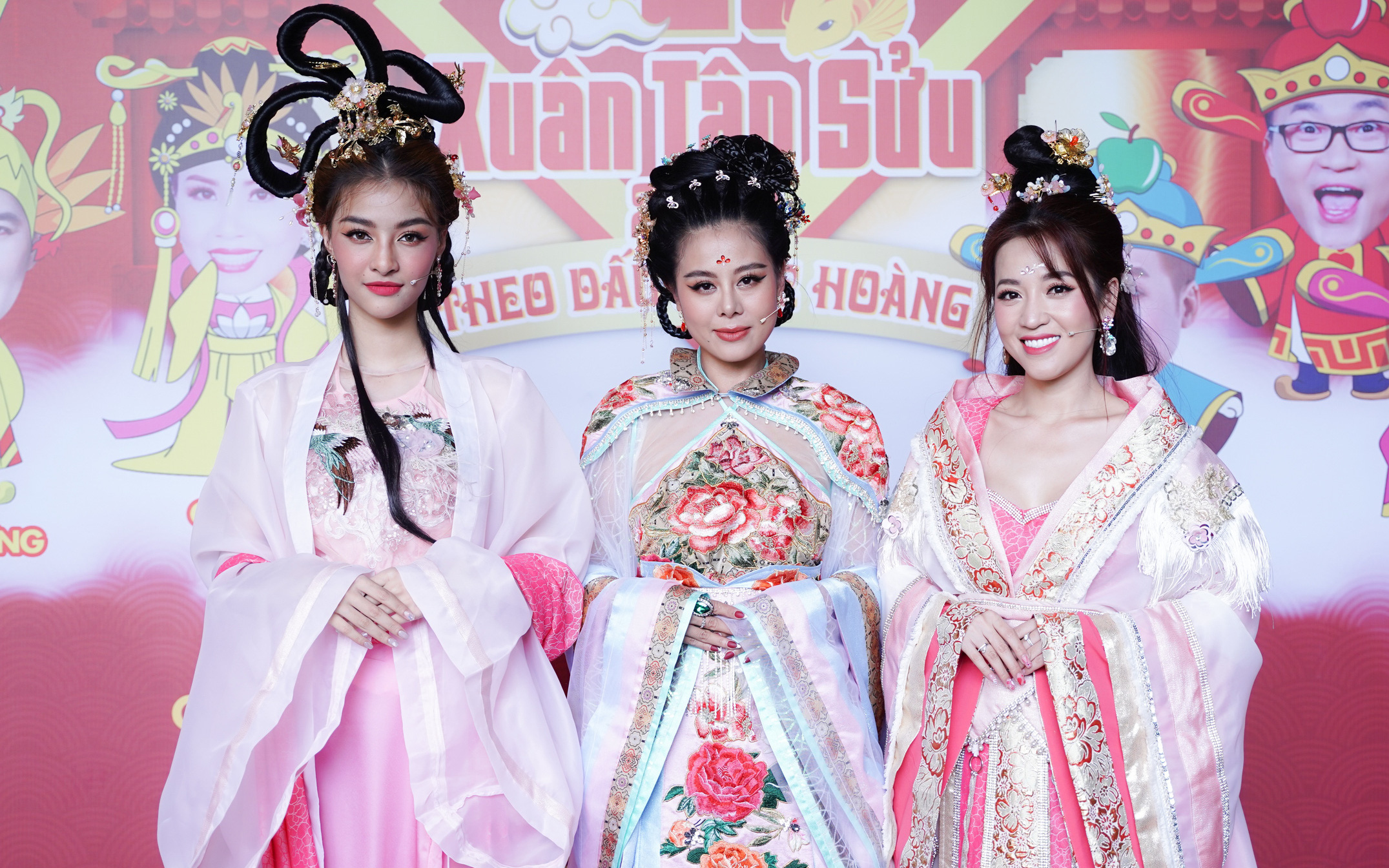 TÁO XUÂN 2021, tin tức Mới nhất Tạo hình "chặt chém" của bộ 3 Nam Thư ...