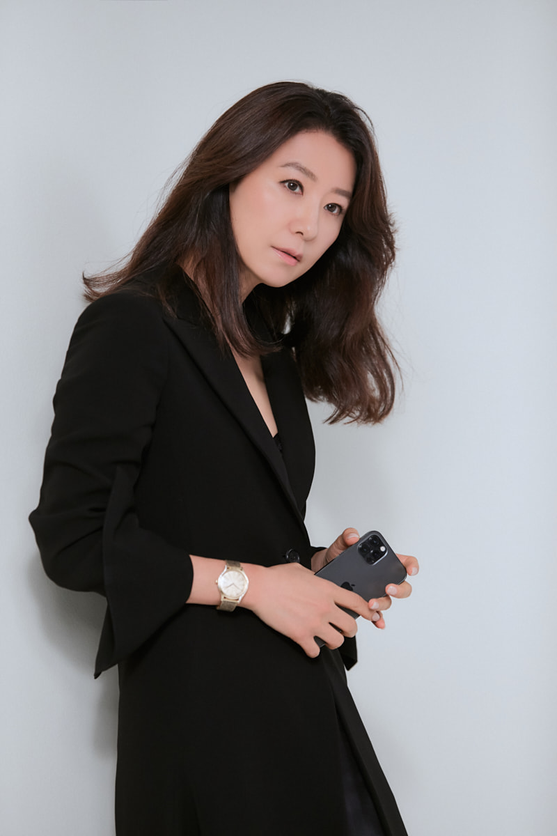 Ngỡ ngàng với visual hồi trẻ của "bà cả" Kim Hee Ae: Biểu tượng sắc đẹp ...