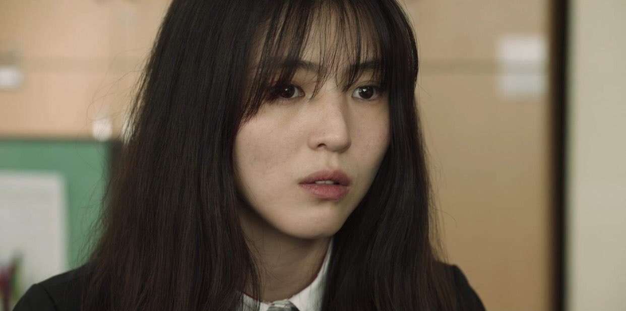 Sốc với mặt mộc của Han So Hee ở bom tấn mới: Chả thèm son phấn, bị ...