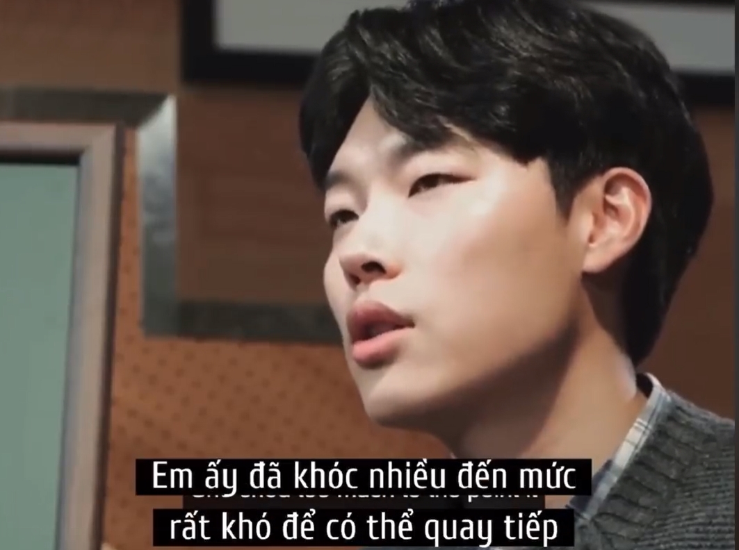 Duk Sun (Reply 1988) từng khóc nức nở ở hậu trường một cảnh phim, hóa ...