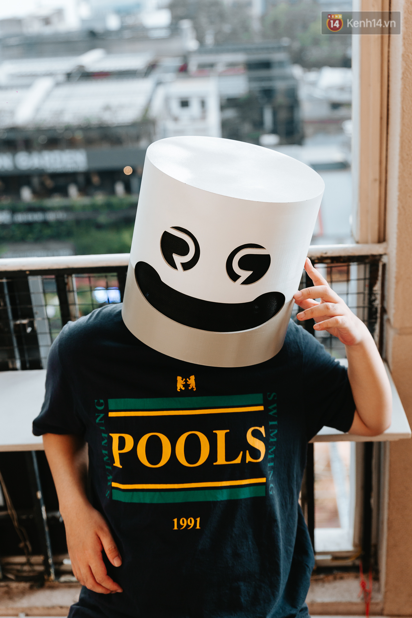 RIN9: "Nhiều nghệ sĩ lâu năm vào phòng thu hát chẳng hay bằng Phí ...