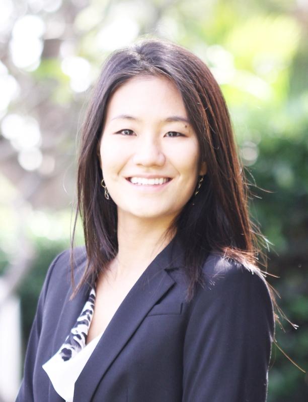 Đi chụp hình người vô gia cư, cô gái khóc nghẹn khi biết danh tính ...