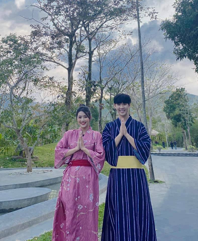 Streamer An Vy bất ngờ công khai người yêu, hóa ra là chàng ca sĩ điển ...