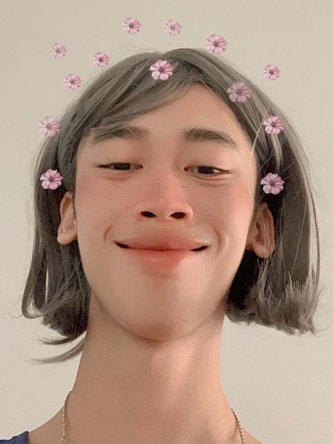 Từng "miễn cưỡng" thể hiện tình cảm với MisThy, YouTuber gây "sốt" khi ...