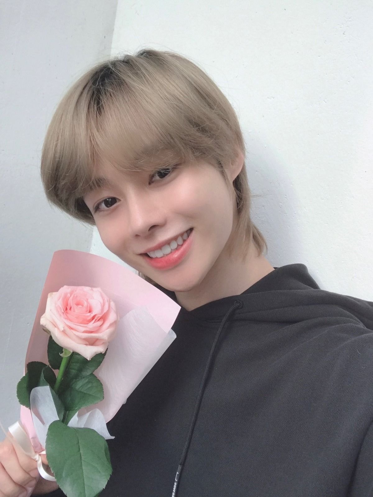 Phản ứng của Knet khi nghe tin trainee Việt Hanbin sắp debut