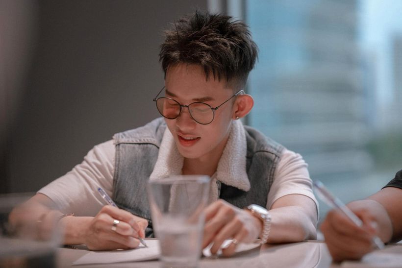 Kay Trần comeback: Sơn Tùng giúp sức nhưng có làm nên chuyện?