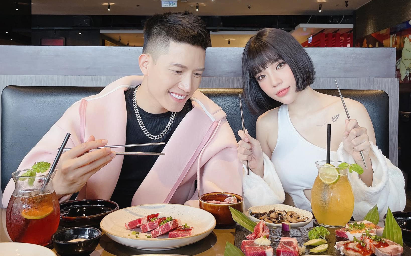 Lyly Tin Tức Mới Nhất Anh Tú Lyly Cùng Công Khai ảnh Hẹn Hò ăn Uống