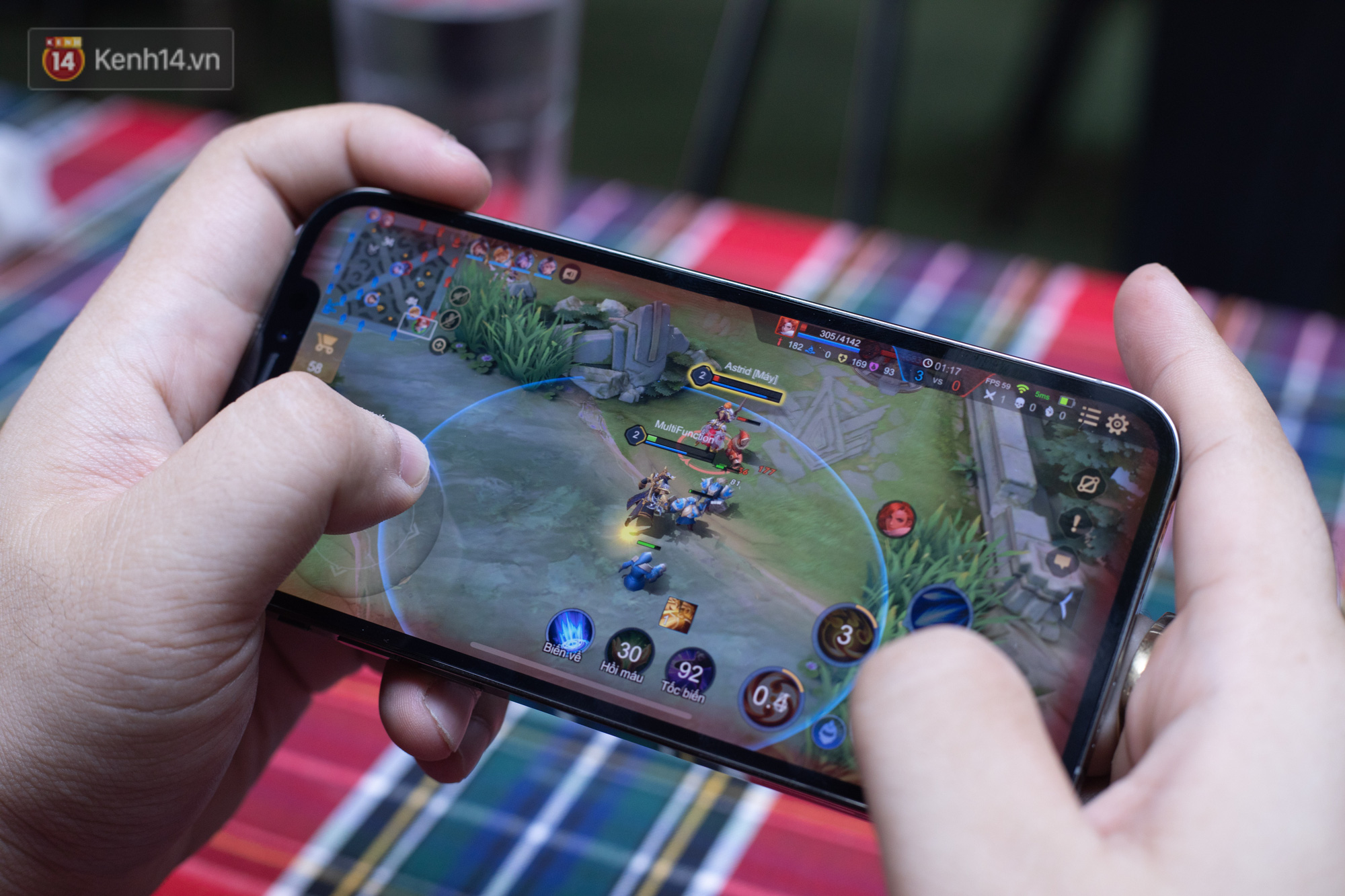 Top smartphone chơi game "đỉnh của chóp", iPhone thì vô đối rồi nhưng ...