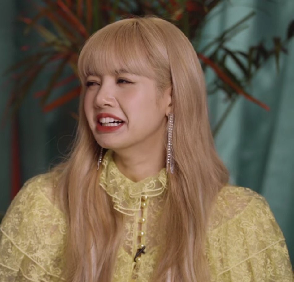 Knet khẳng định "Queen Lisa" sẽ debut thành công, khóc thét đến phát ...