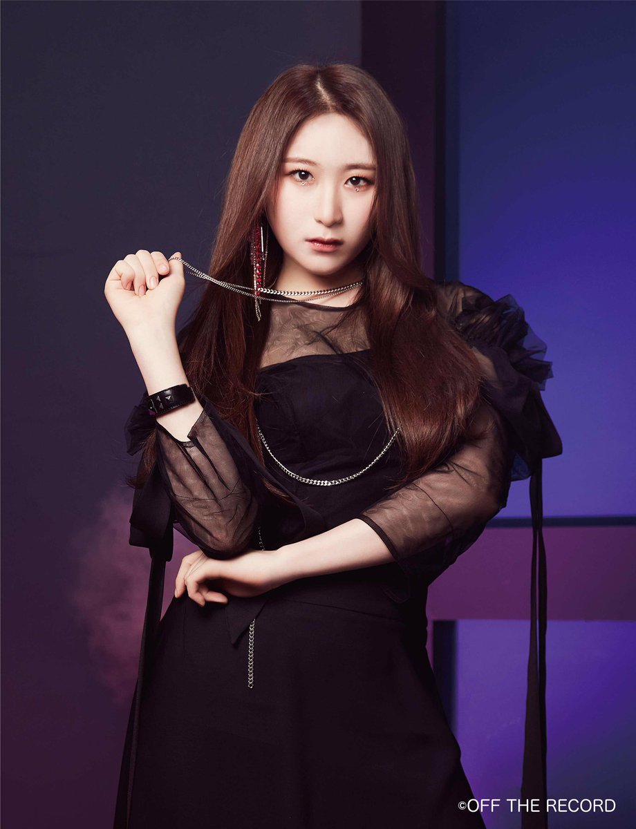 Đọ sức vài giây với dancer chuyên nghiệp, Chaeyeon (IZ*ONE) lộ rõ trình ...