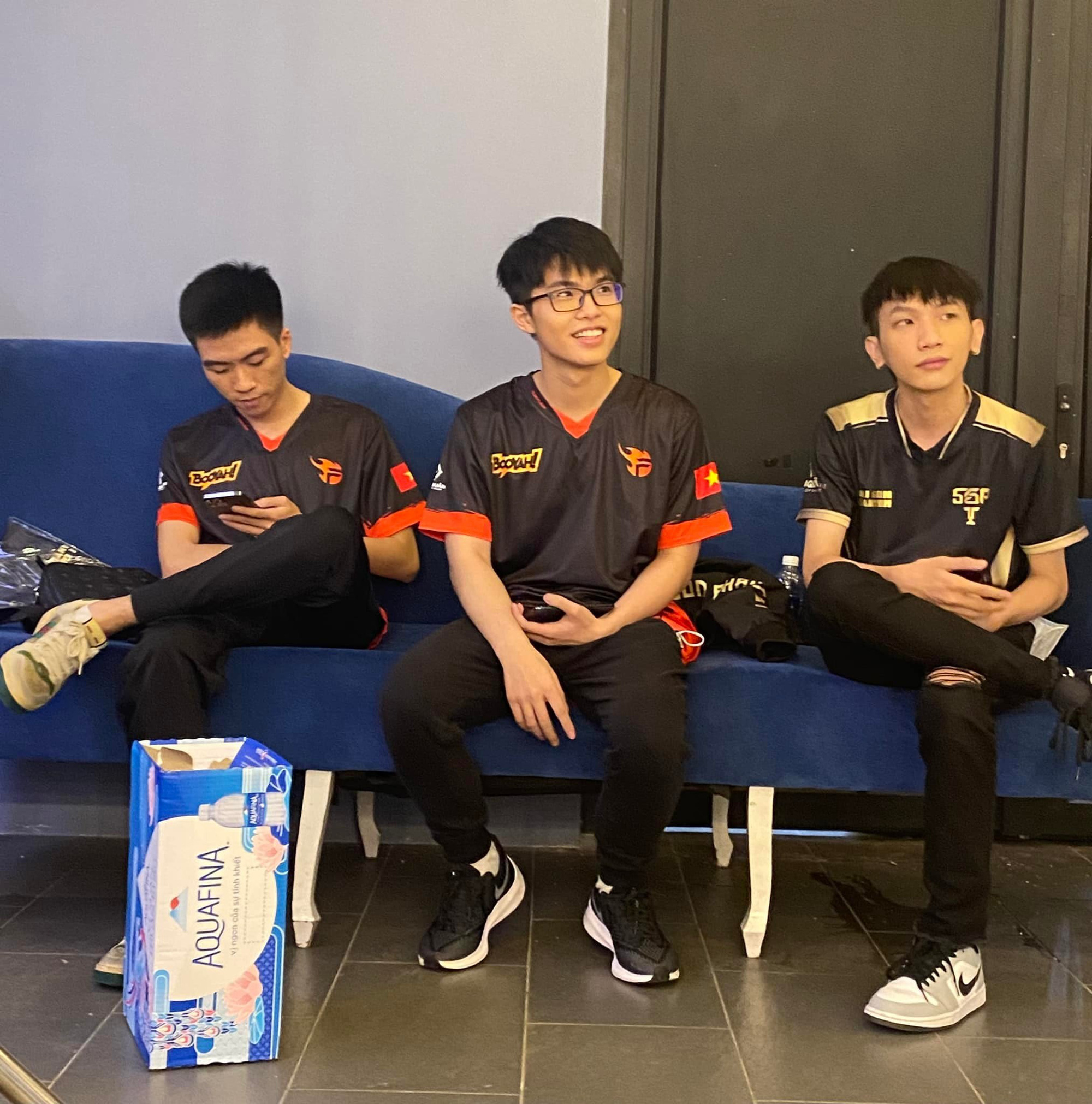 Lộ hình ảnh Lai Bâng bất ngờ khoác áo Team Flash, cộng đồng Liên Quân ...