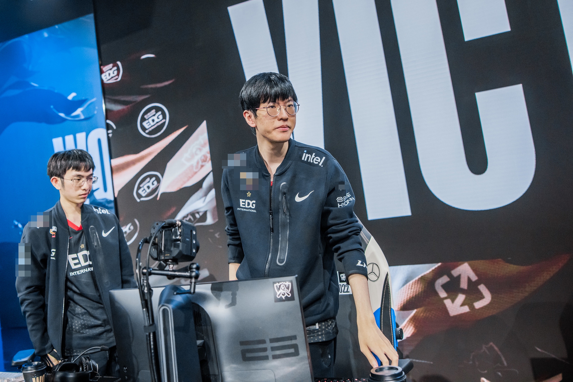 Truyền thông LPL dành lời khen cho dàn Huấn luyện viên của T1 tại CKTG 2022