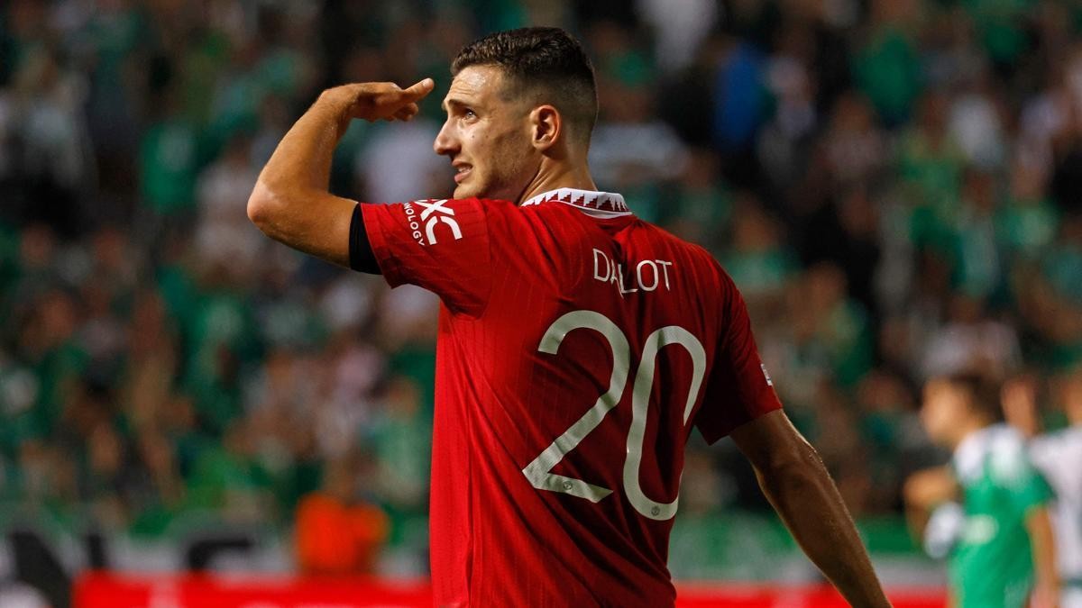 Diogo Dalot, từ học sinh giỏi đến hậu vệ cừ và hành trình vượt khó để ...