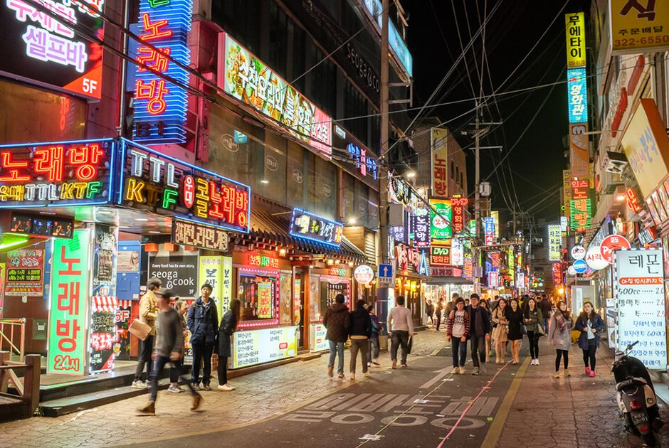 Itaewon: Từ khu phố không ngủ phồn hoa đến địa điểm ám ảnh cả Hàn Quốc