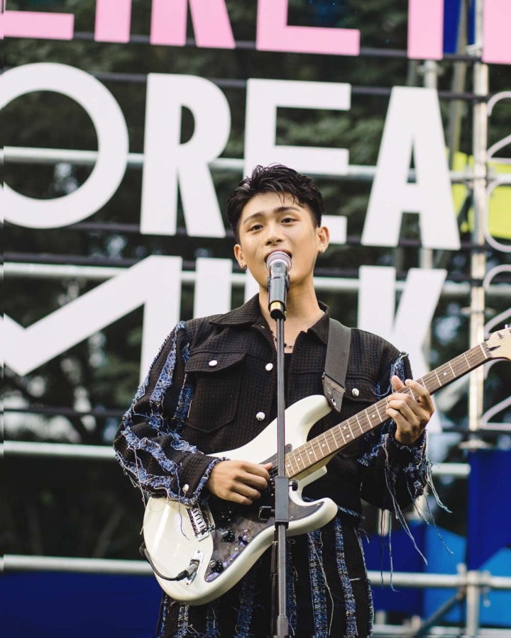 Grey D - trai đẹp nhà ST.319 bất ngờ làm phát thanh viên