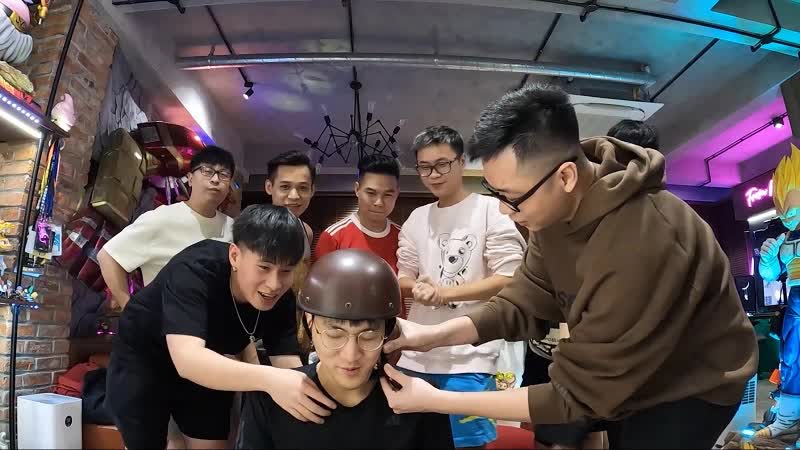 Độ Mixi và tình bạn thân thiết với loạt người nổi tiếng trong làng giải ...