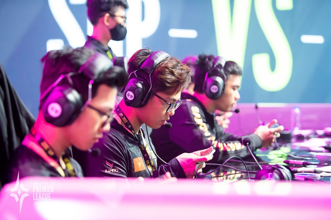 Lai Bâng bất ngờ hé lộ thông tin Yiwei sắp gia nhập Team Flash