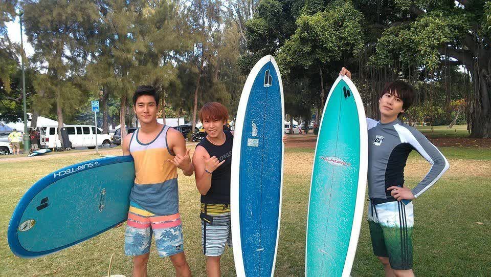 Lee Kwang Soo cũng nối gót bạn thân, vi vu cùng bạn gái lâu năm tại ...