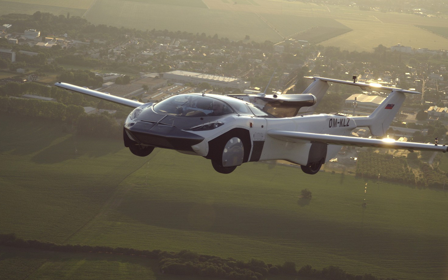 OTO BAY, tin tức Mới nhất Cận cảnh siêu xe thể thao có thể "biến hình ...